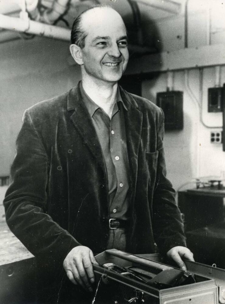 George Zambrzycki – Artists – eMuseum